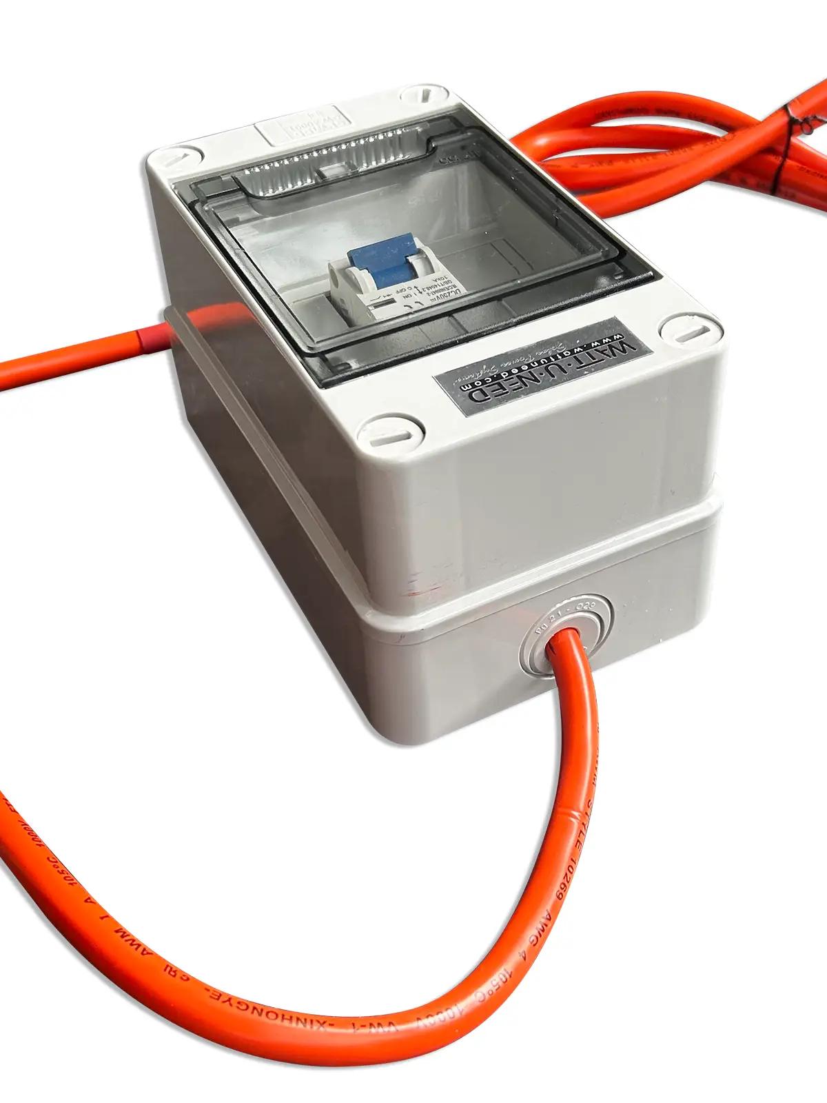 Battery box with automatic fuse Pylontech 125A DC 250V + cable